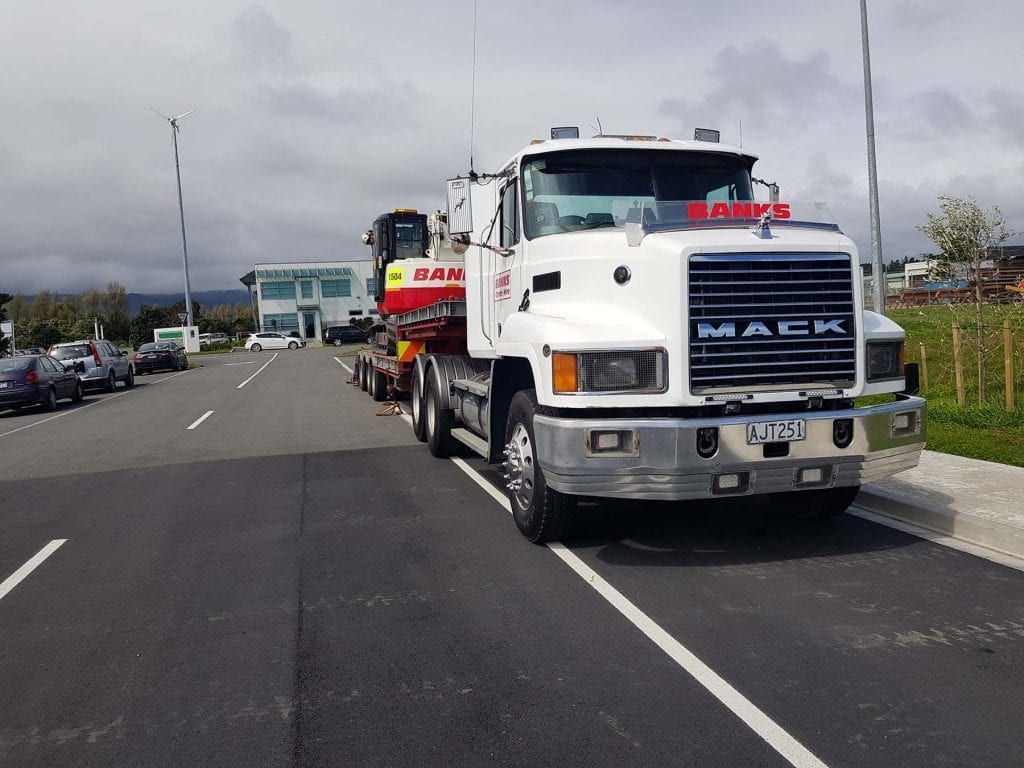 Our Fleets Of Trucks And Transports - Banks Crane Hire